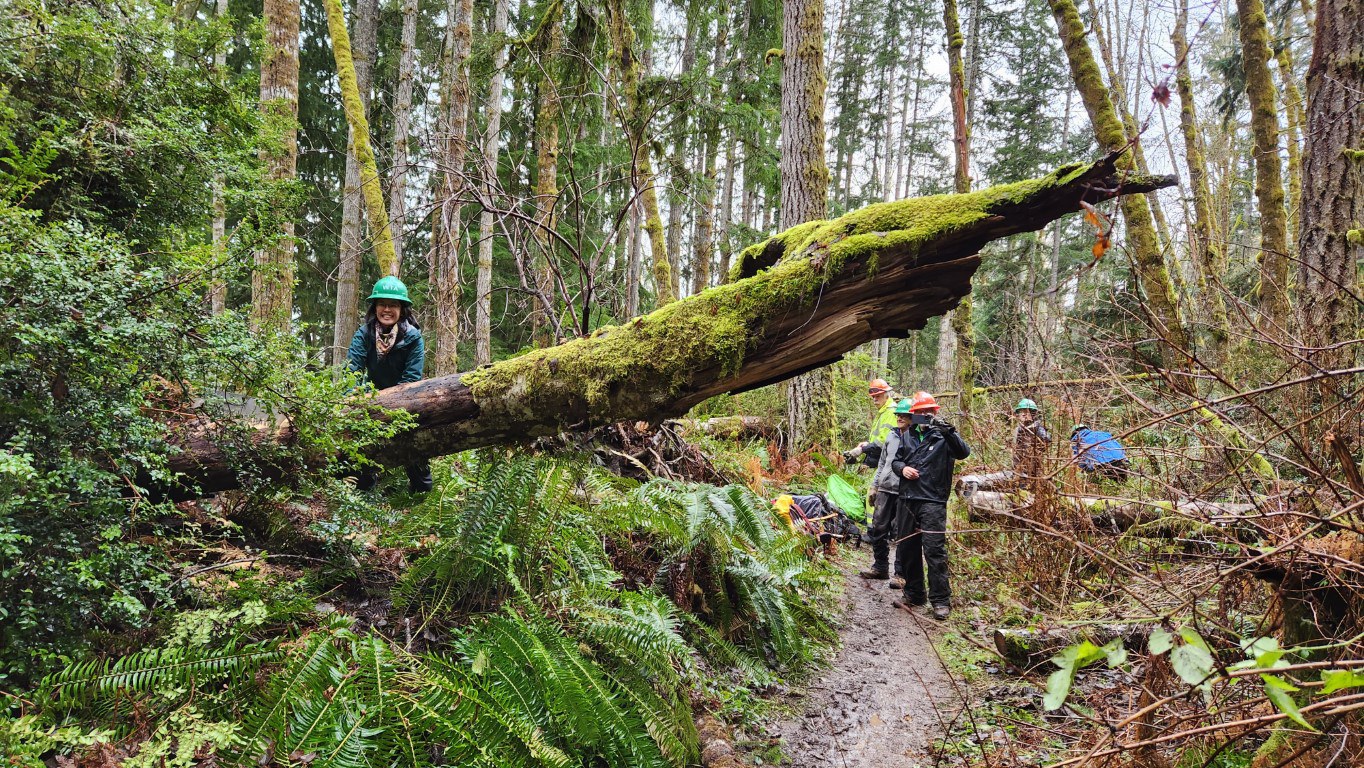 Full Crews, Clear Trails, Can't Lose — Washington Trails Association