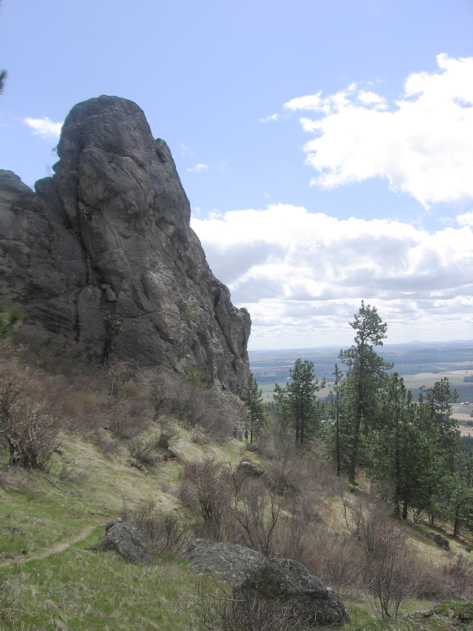 Dishman Hills Conservation Area - Rocks of Sharon — Washington Trails ...