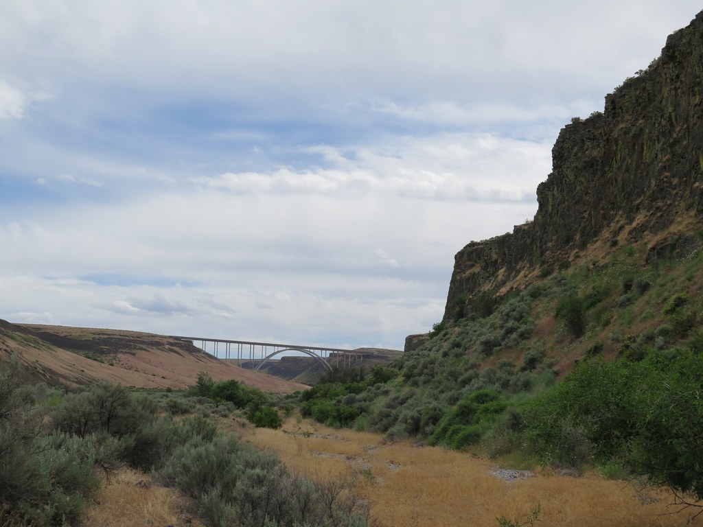 Selah Cliffs Natural Area Preserve — Washington Trails Association