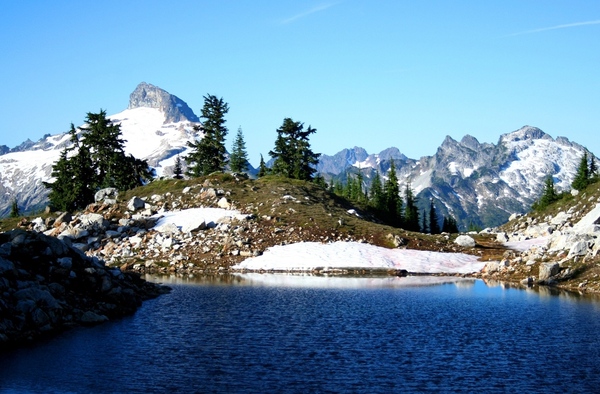 Round Lake — Washington Trails Association