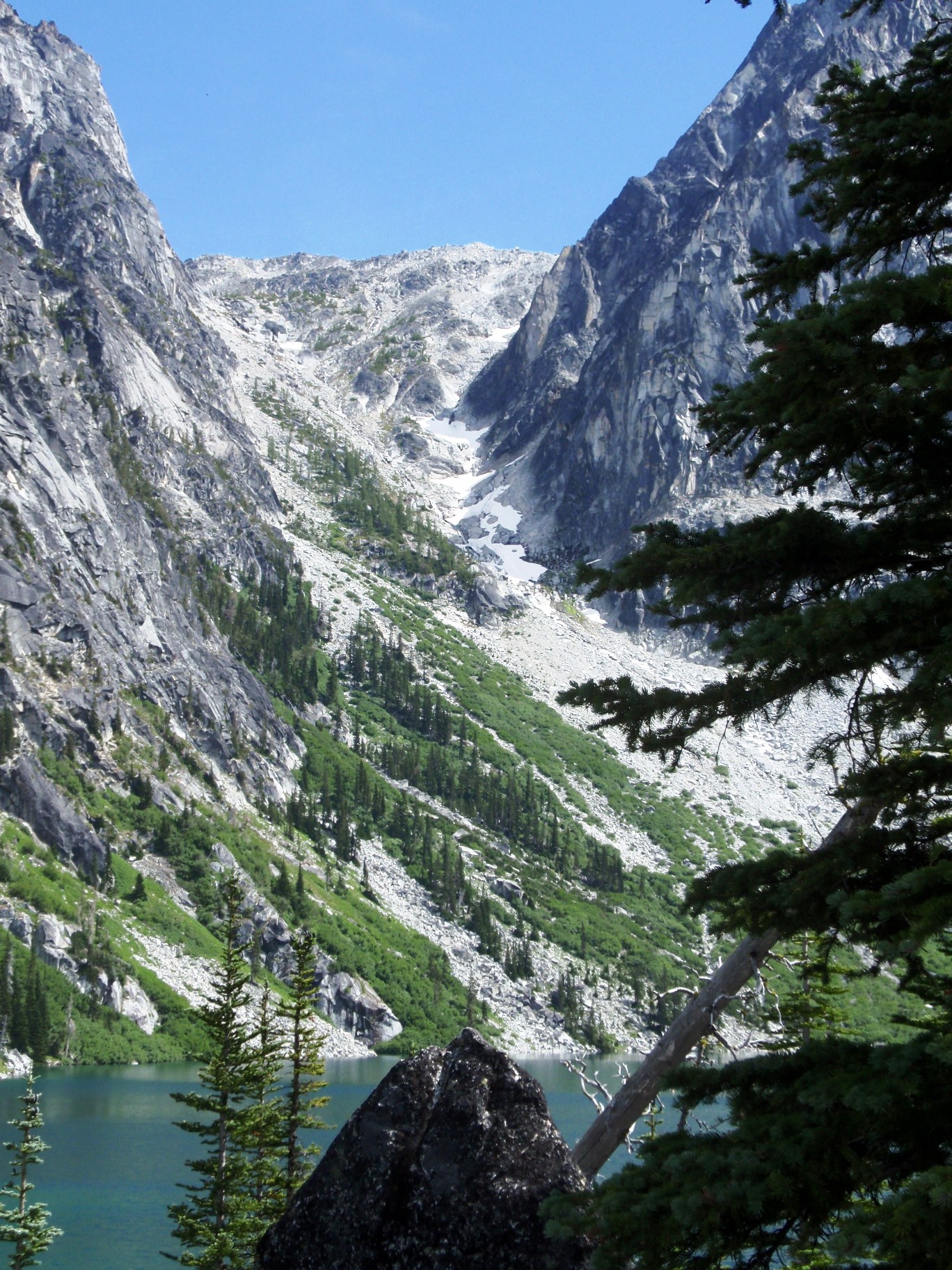 Enchantment Lakes, Lake Stuart, Colchuck Lake — Washington Trails ...