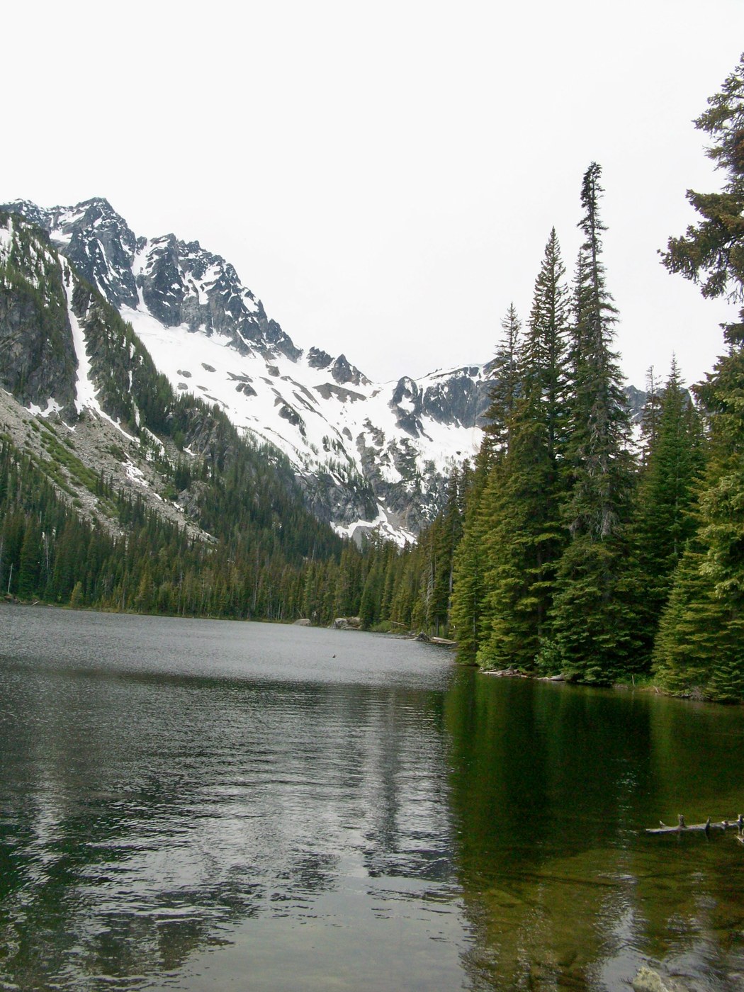 Lake Stuart — Washington Trails Association