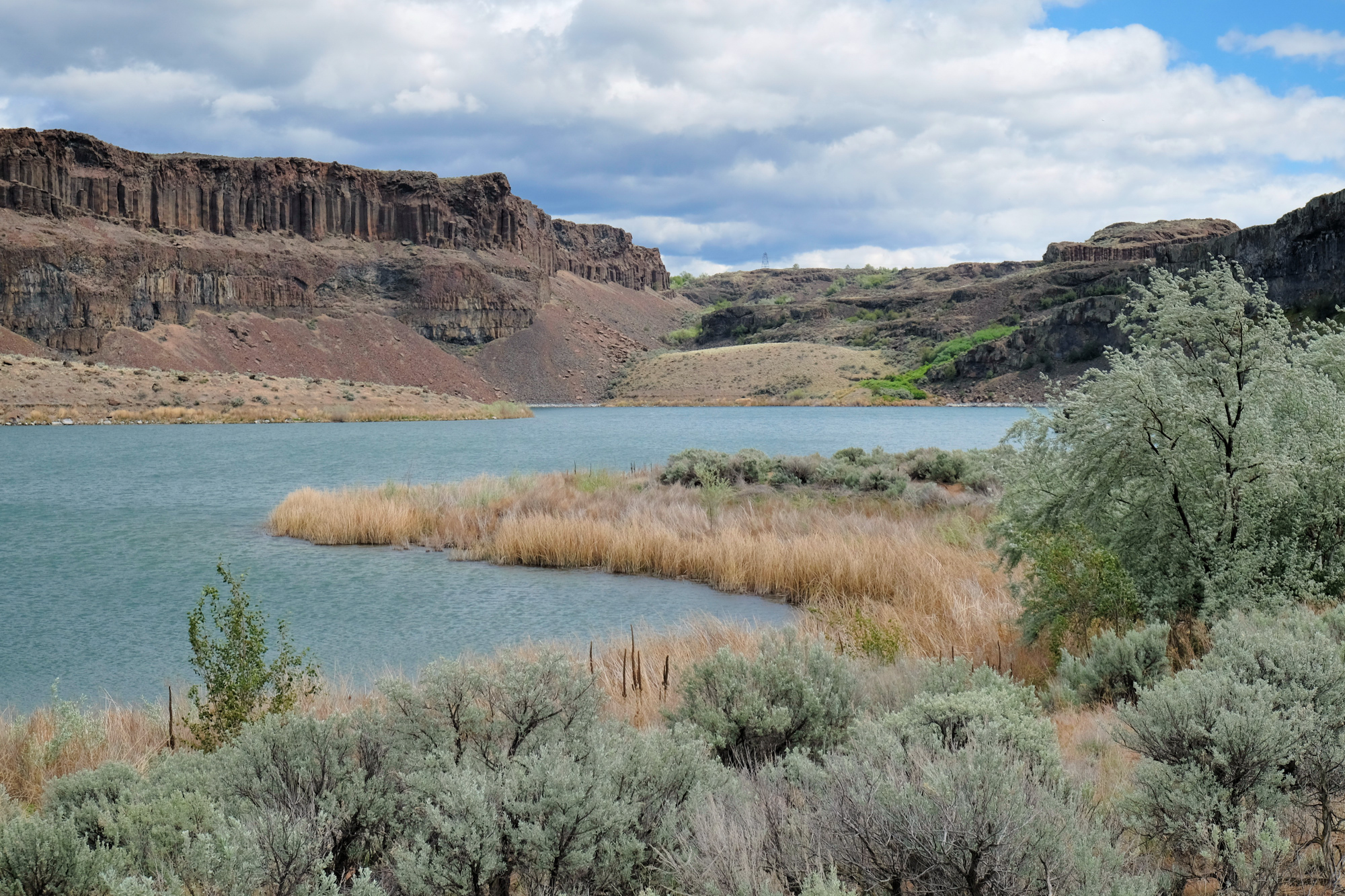 Ancient Lakes, Dusty Lake — Washington Trails Association