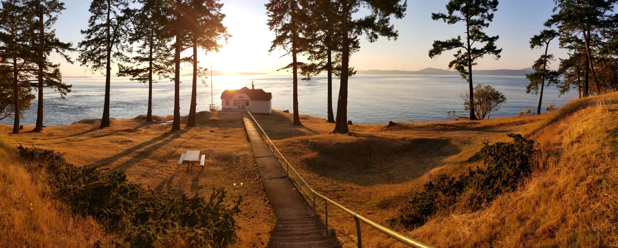 Turn Point Lighthouse — Washington Trails Association