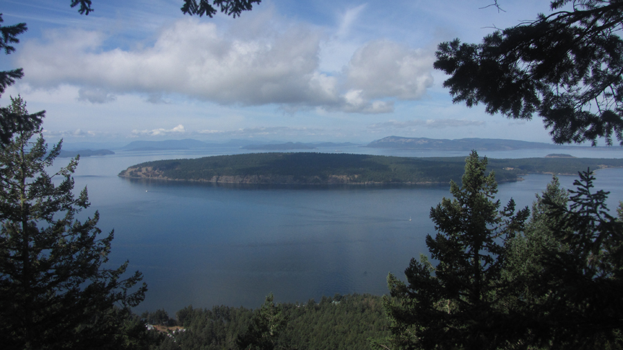 Turtleback Mountain Preserve: Turtlehead Summit — Washington Trails ...