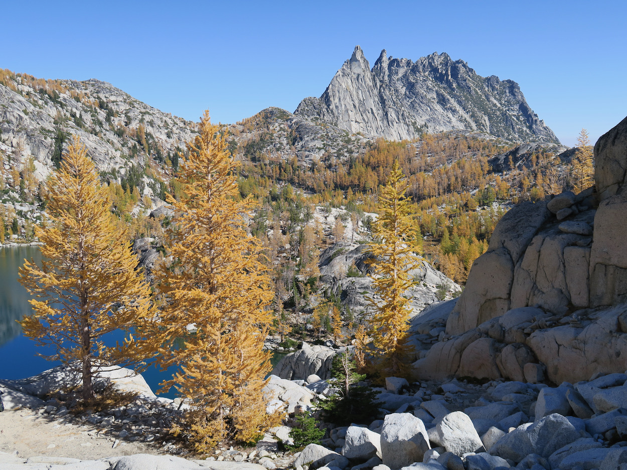 The Enchantments, Colchuck Lake, Aasgard Pass, Nada Lake, Snow Lakes ...