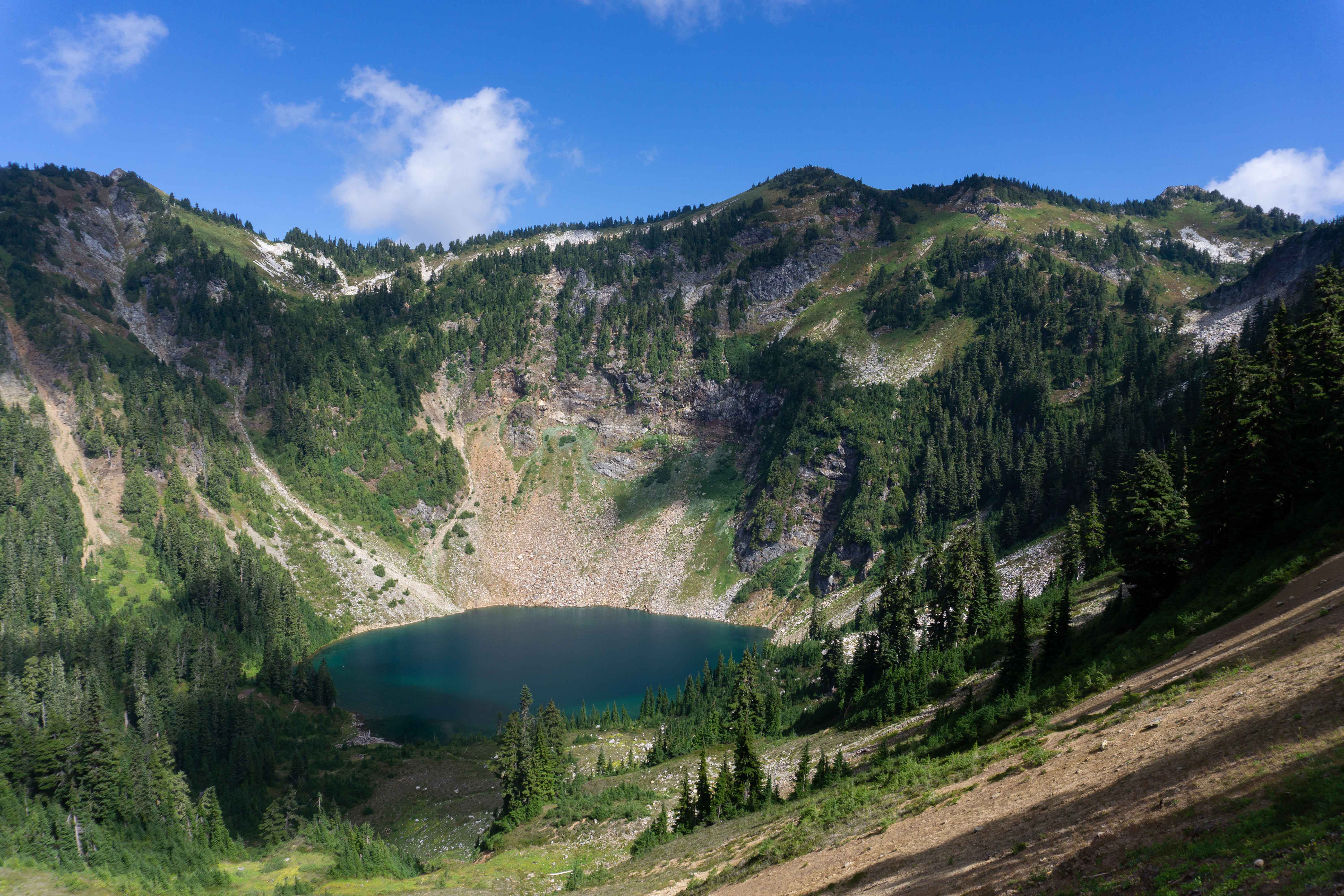 Round Lake — Washington Trails Association