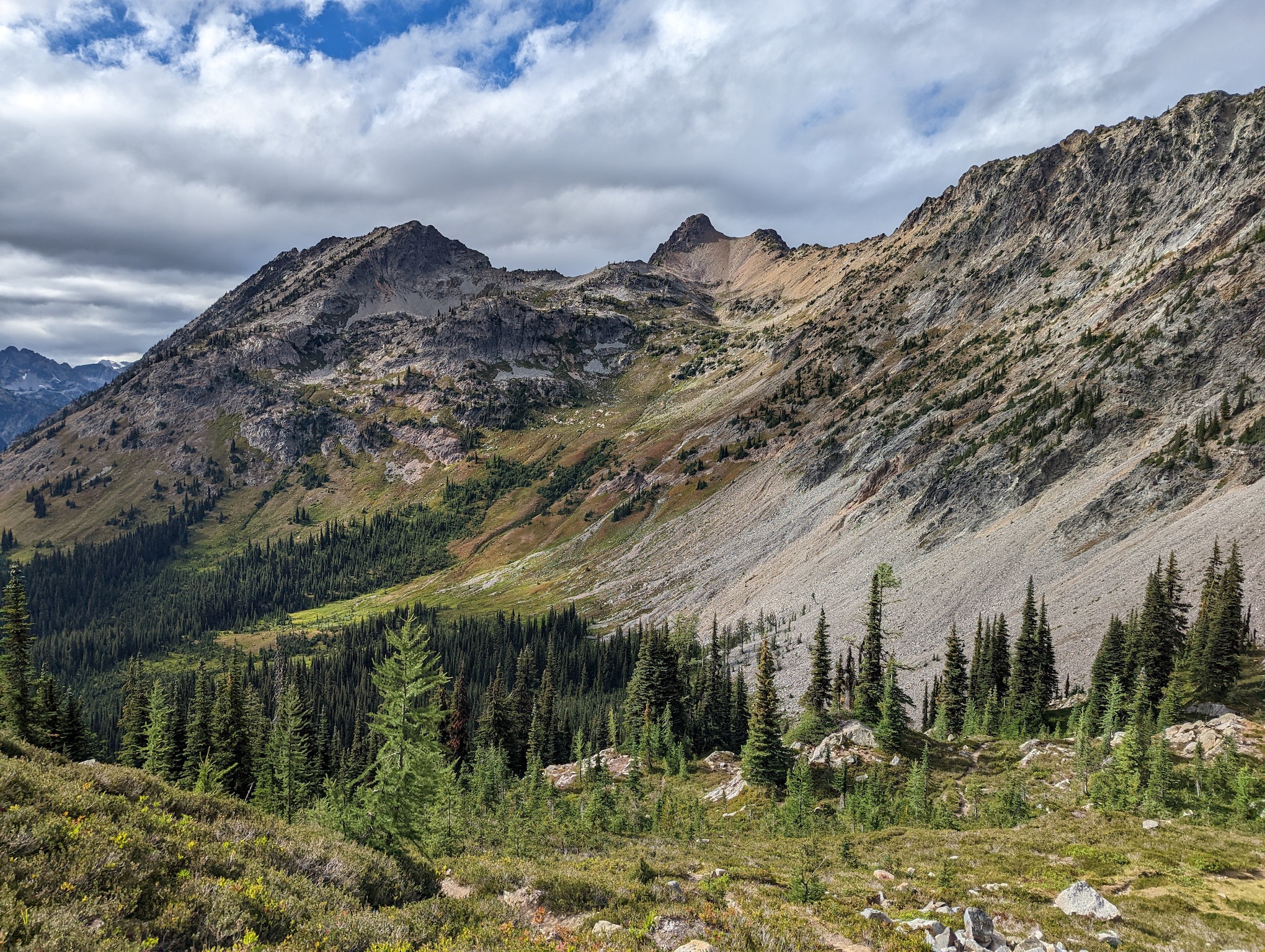Stiletto Spur Trail, Twisp Pass via Dagger Lake, Stiletto Lake, Copper ...