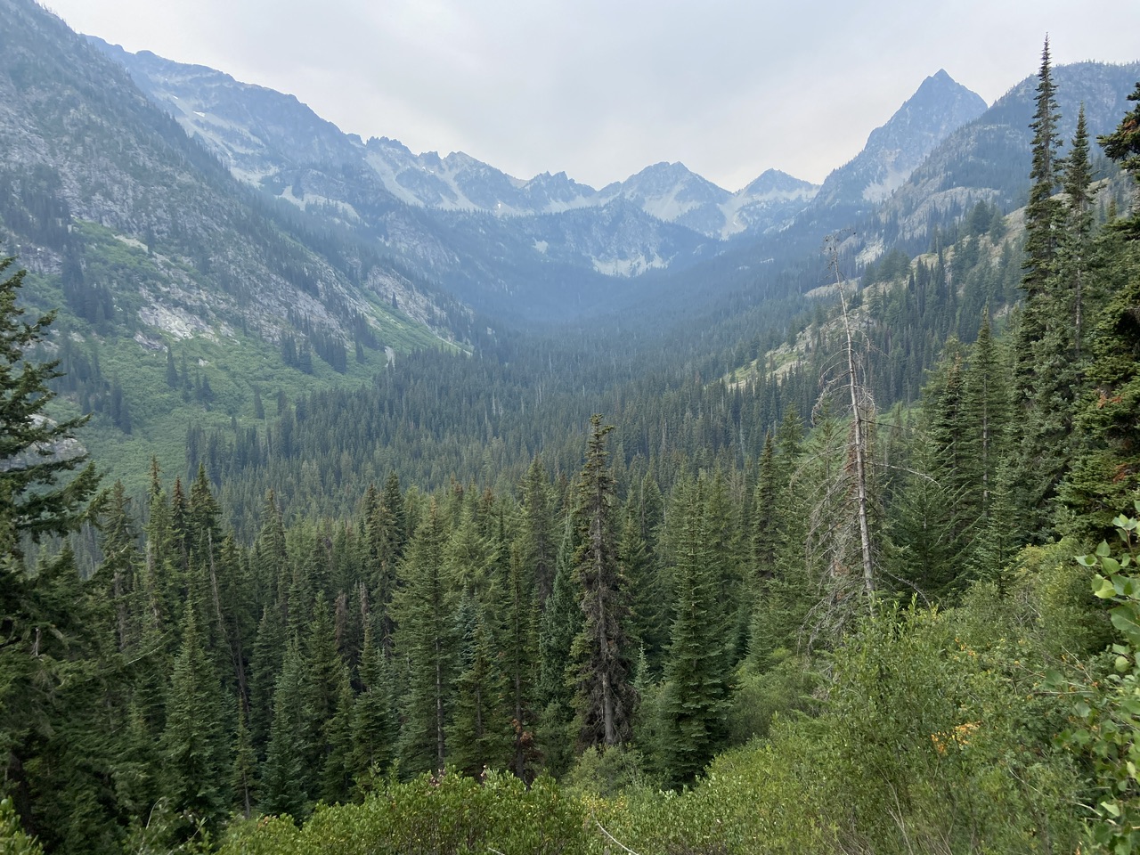 Twisp Pass, Stiletto Lake — Washington Trails Association