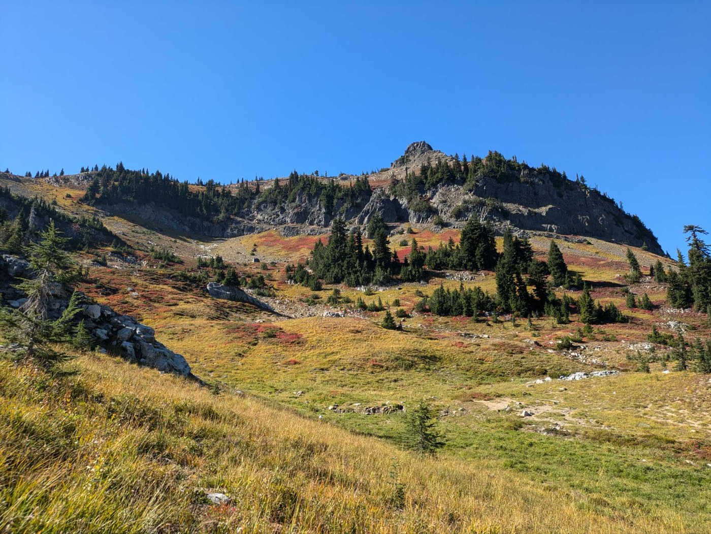 Dewey Lake, Naches Peak Loop — Washington Trails Association