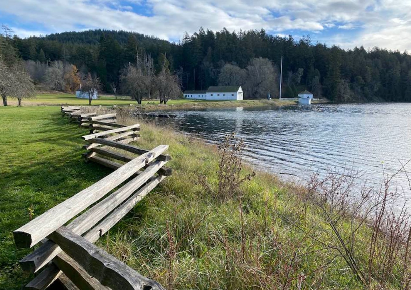 Briggs Lake, Young Hill — Washington Trails Association